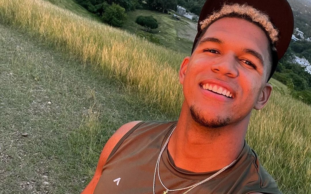 Minor League baseball player Anderson Comas comes out as gay