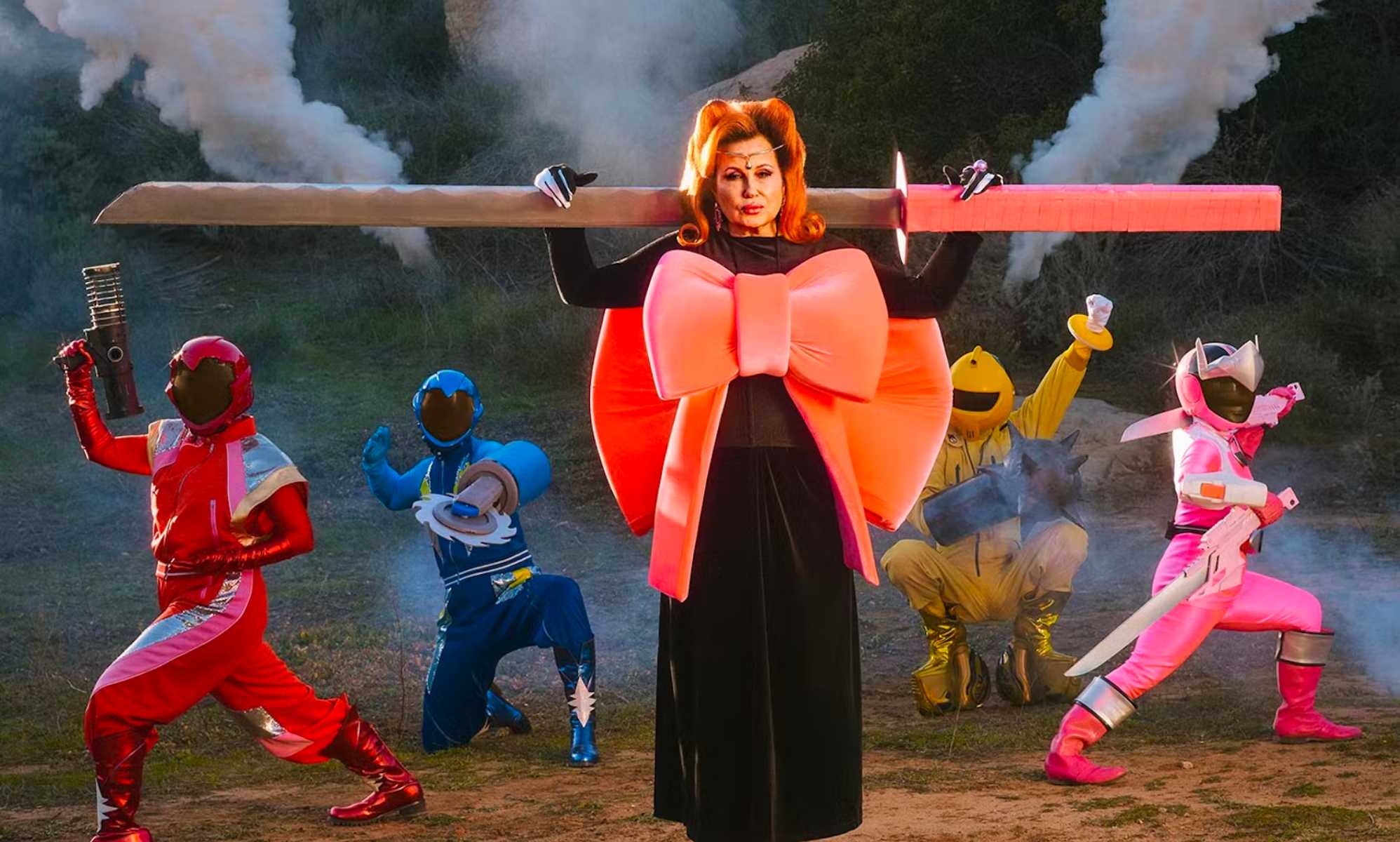 Jennifer Coolidge shares truly bizarre dream role to be a dolphin