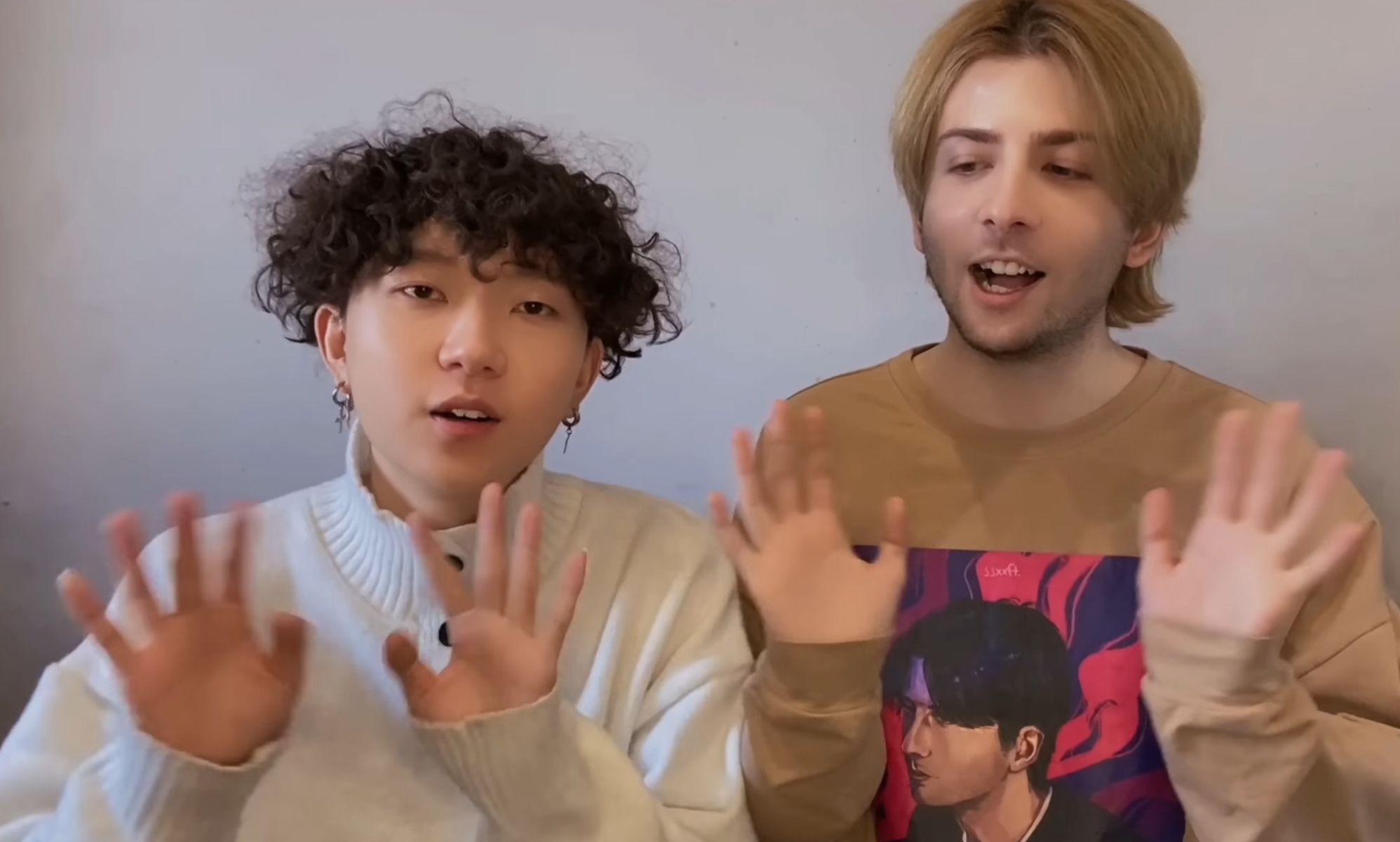 Russia: YouTuber flees country after inviting a gay man on her show