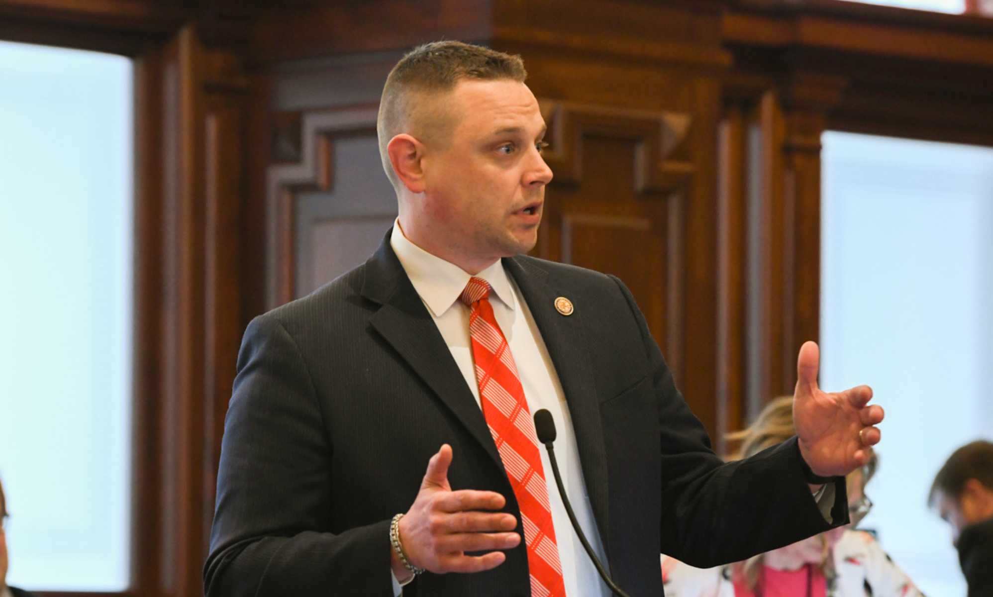 Republican senator threatens violence over gender-neutral toilets