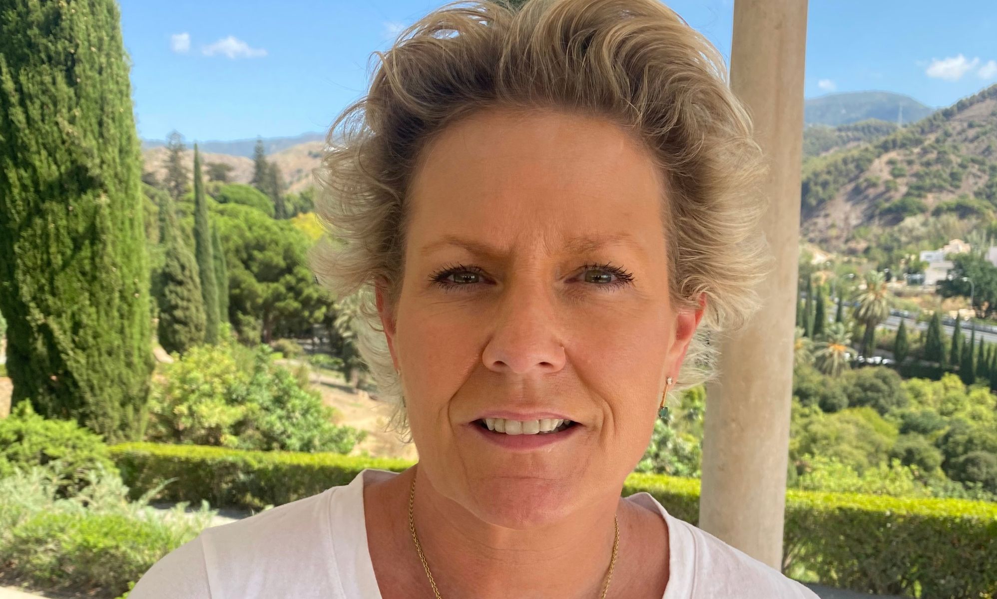 Trans woman performs DIY castration | PinkNews