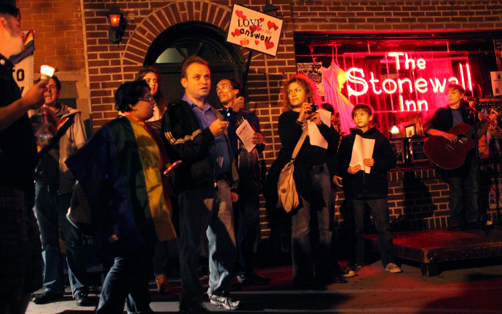 Bud Light CNN report slammed for 'unbelievably bad' misgendering