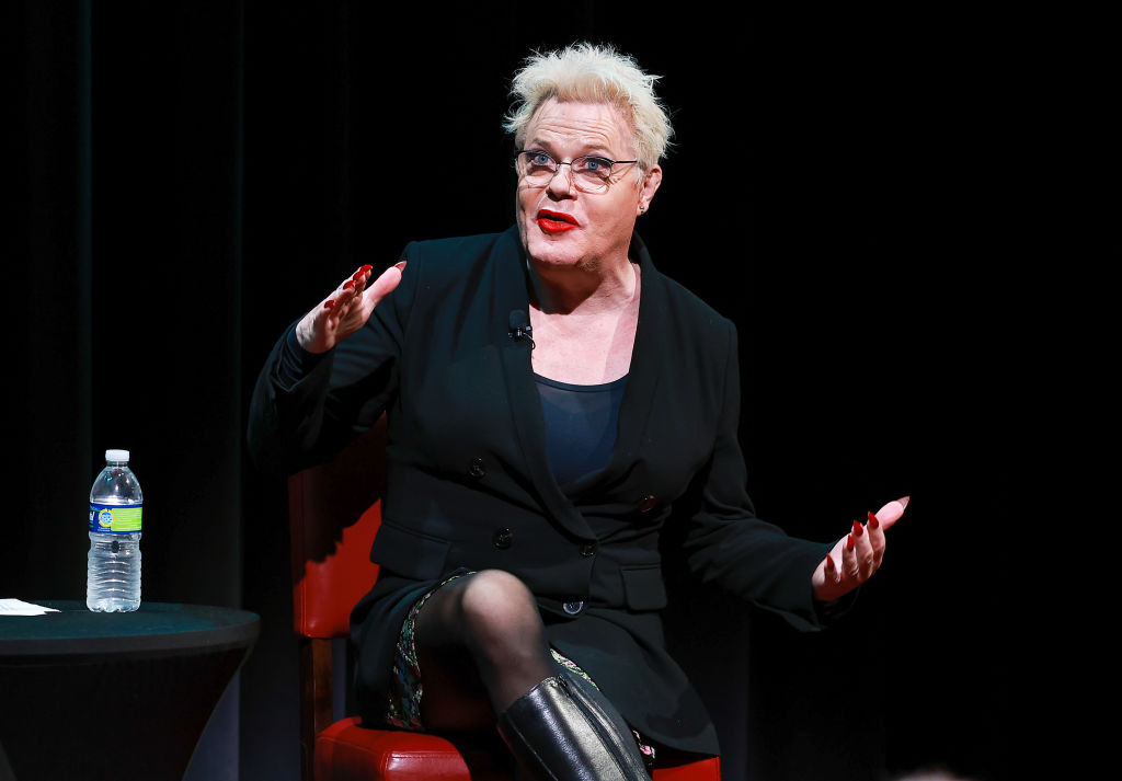 Eddie Izzard says it's a 'great honour' to use she/her pronouns