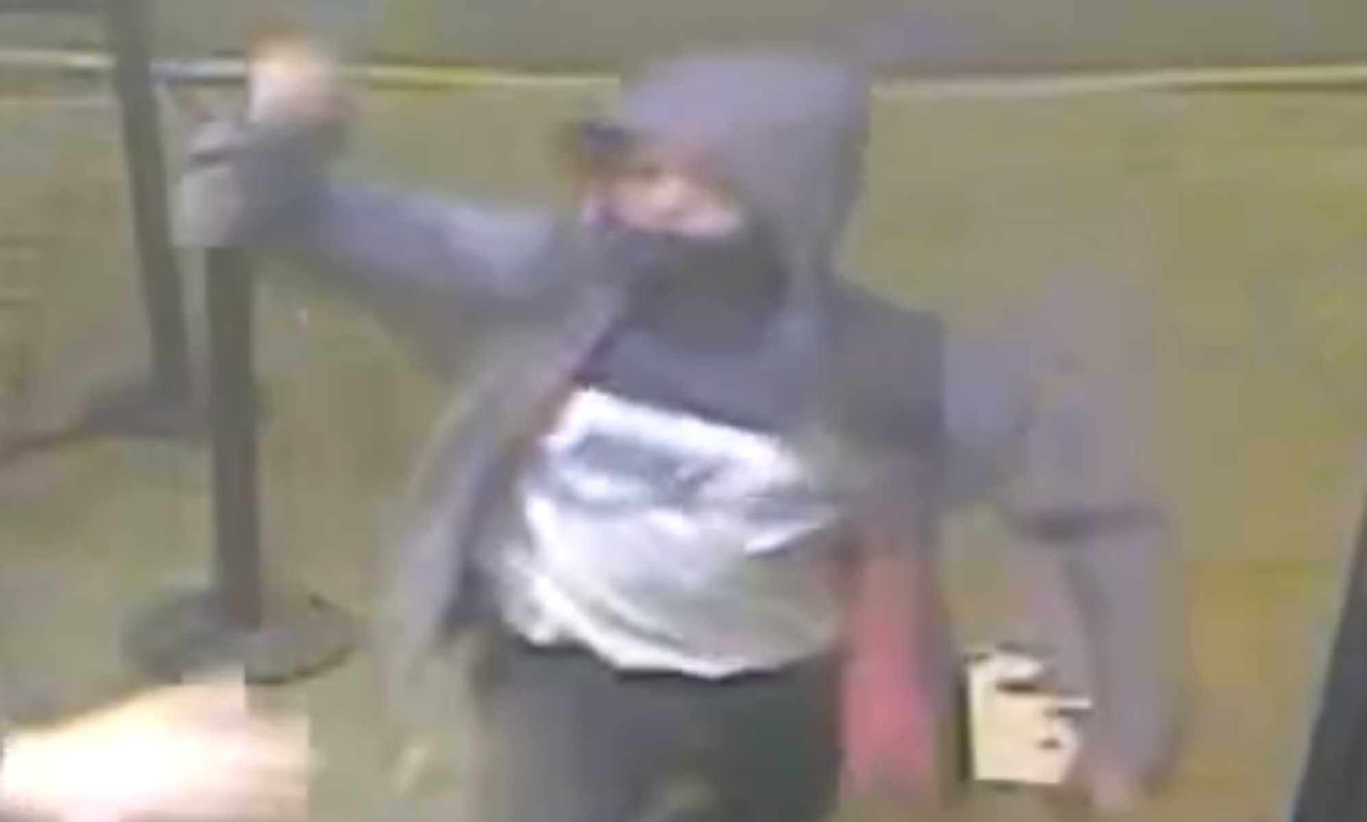 New images of Clapham stabbing suspect shared by police