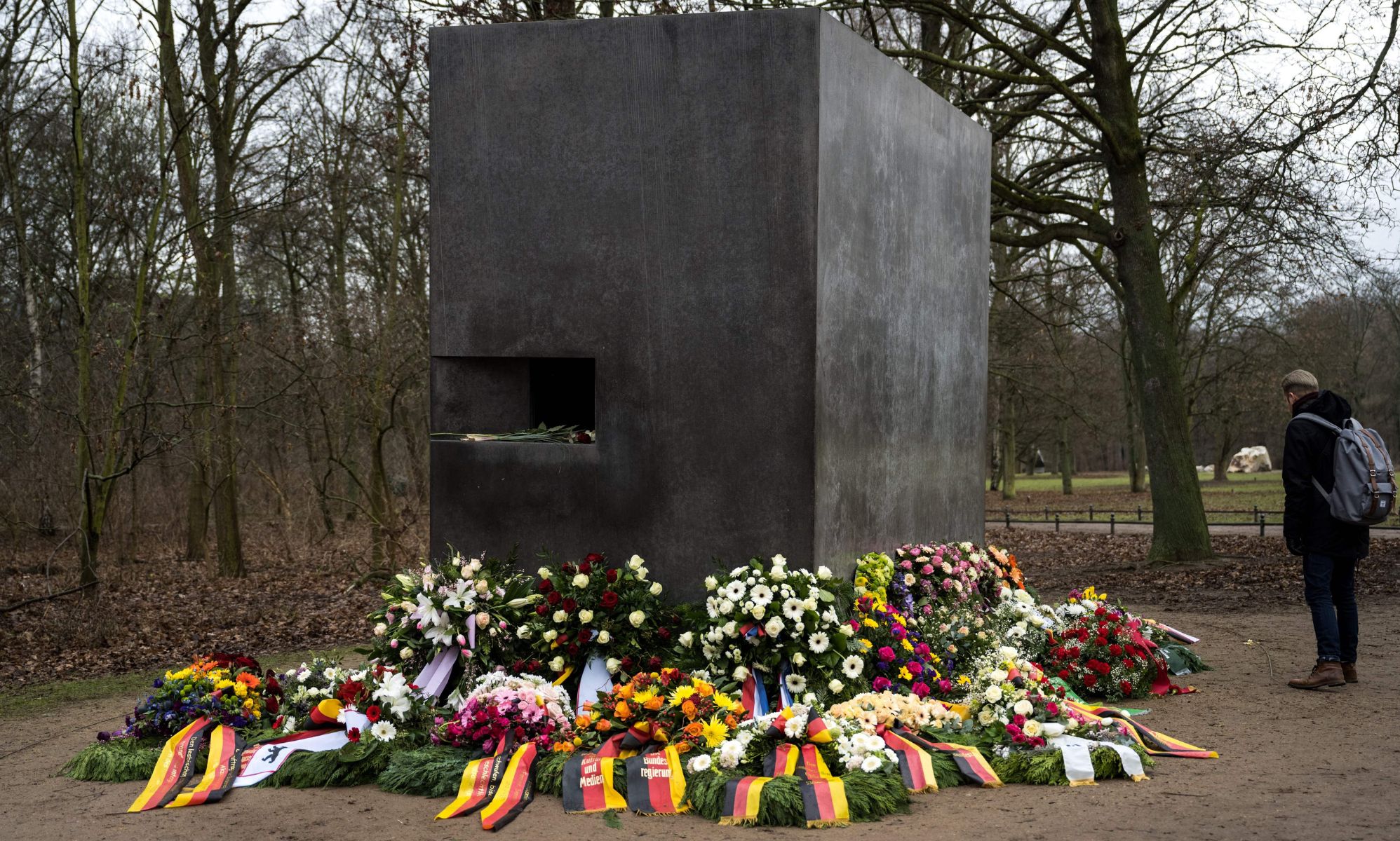 Holocaust Memorial Day: LGBT victims remembered with pink triangle
