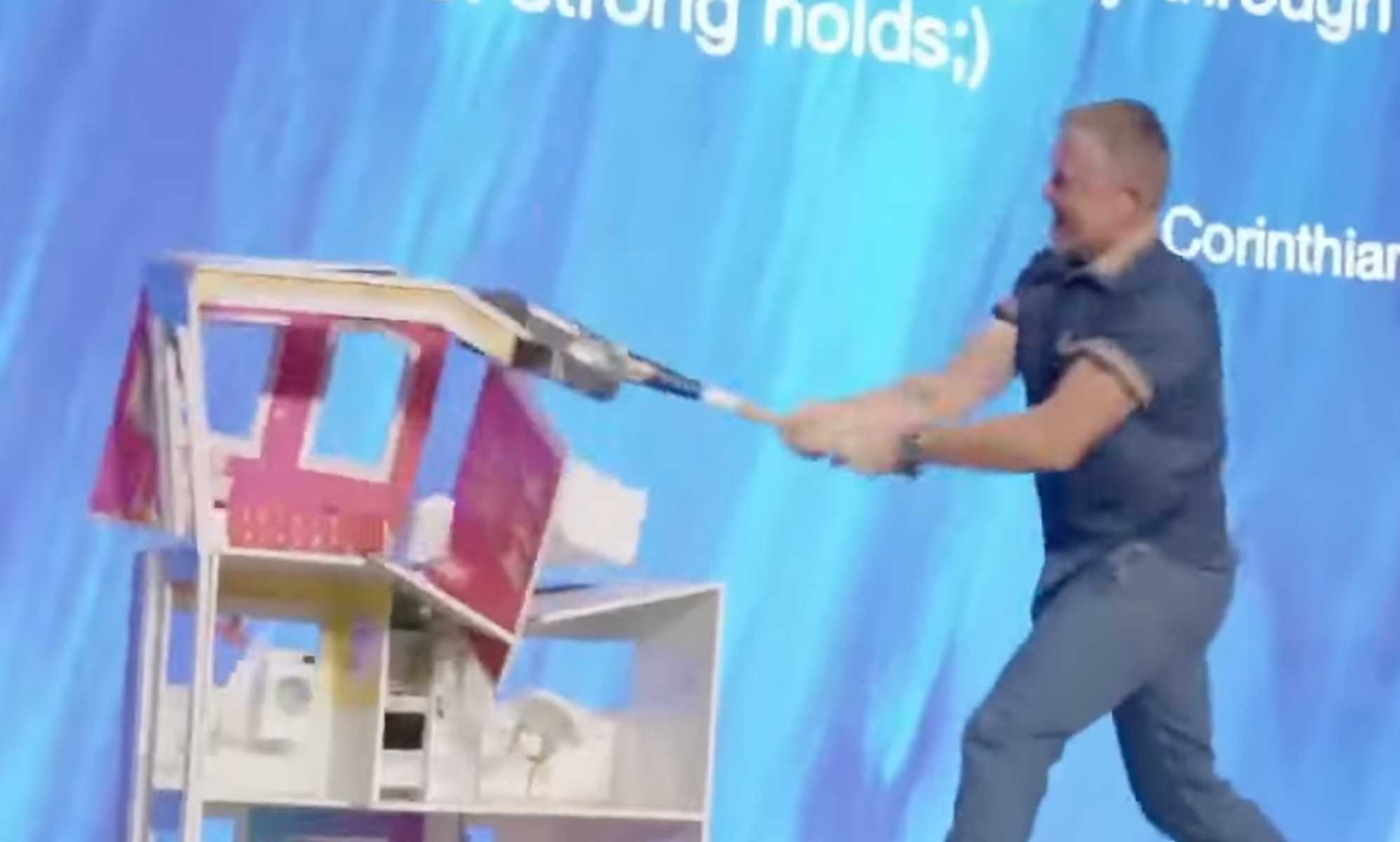 Ben Shapiro sets fire to Barbie dolls in pitiful movie protest