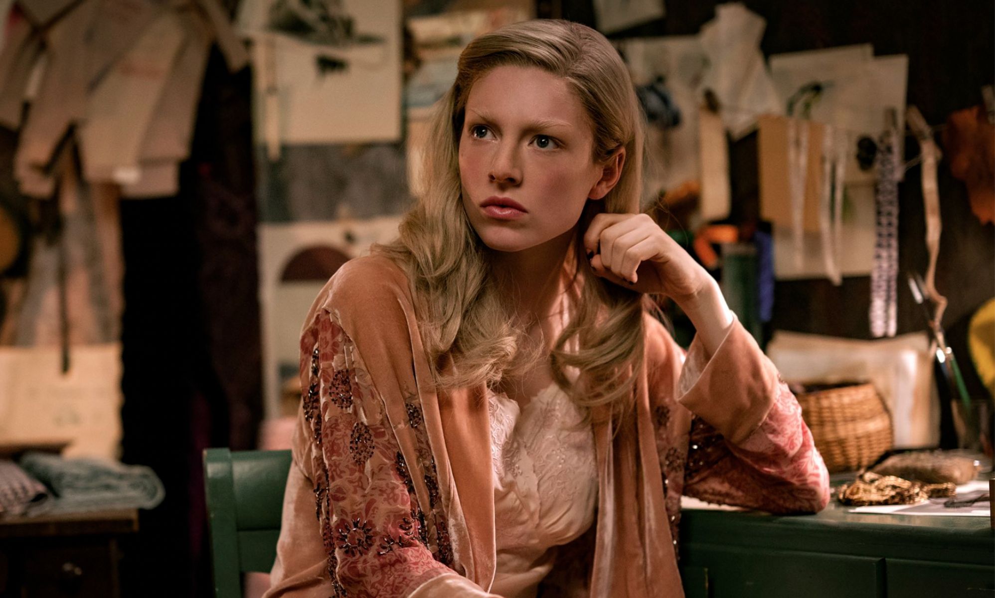 Hunter Schafer gags fans as Tigris Snow in Hunger Games trailer