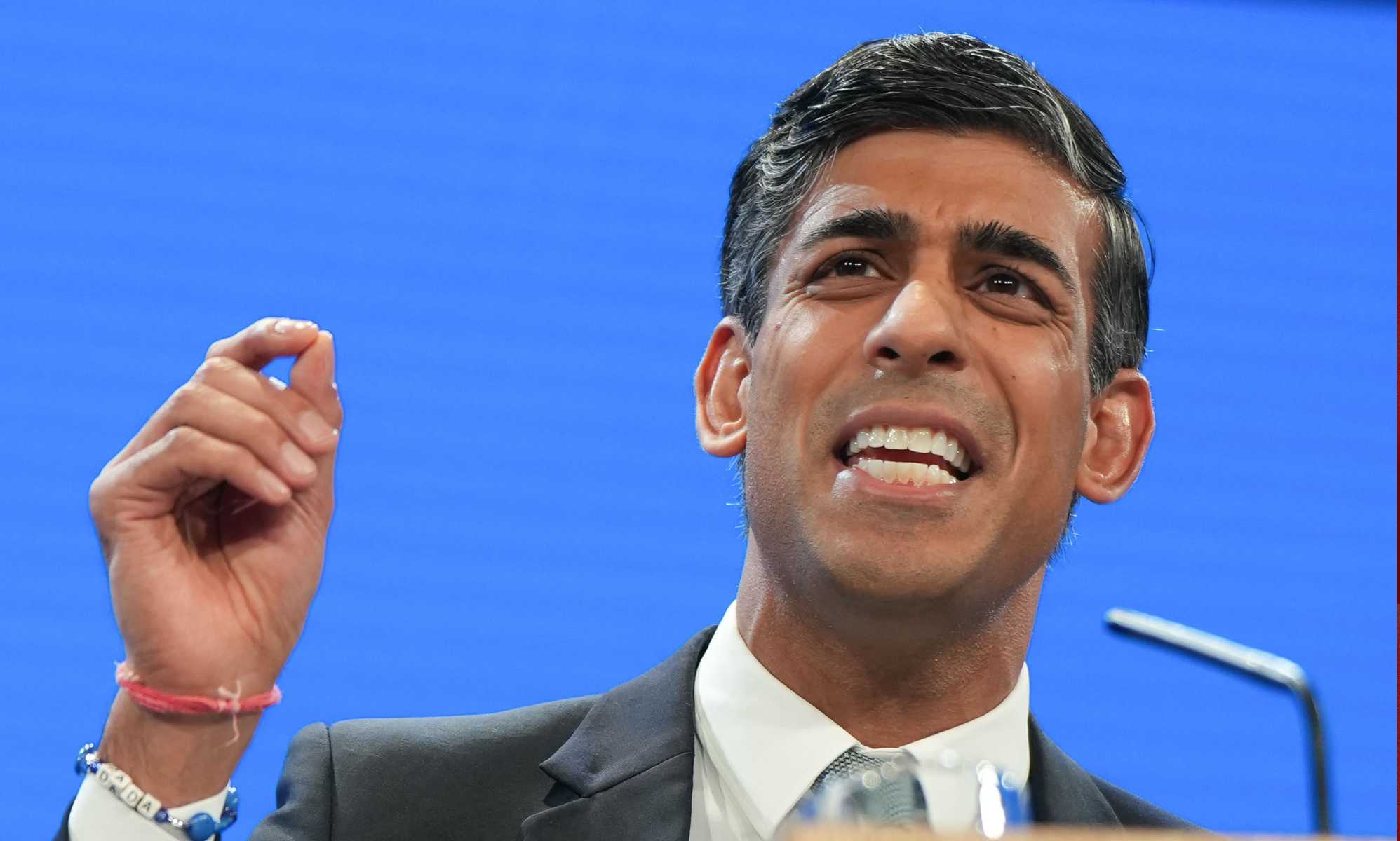 Paloma Faith slams Rishi Sunak's 'inflammatory' trans remarks