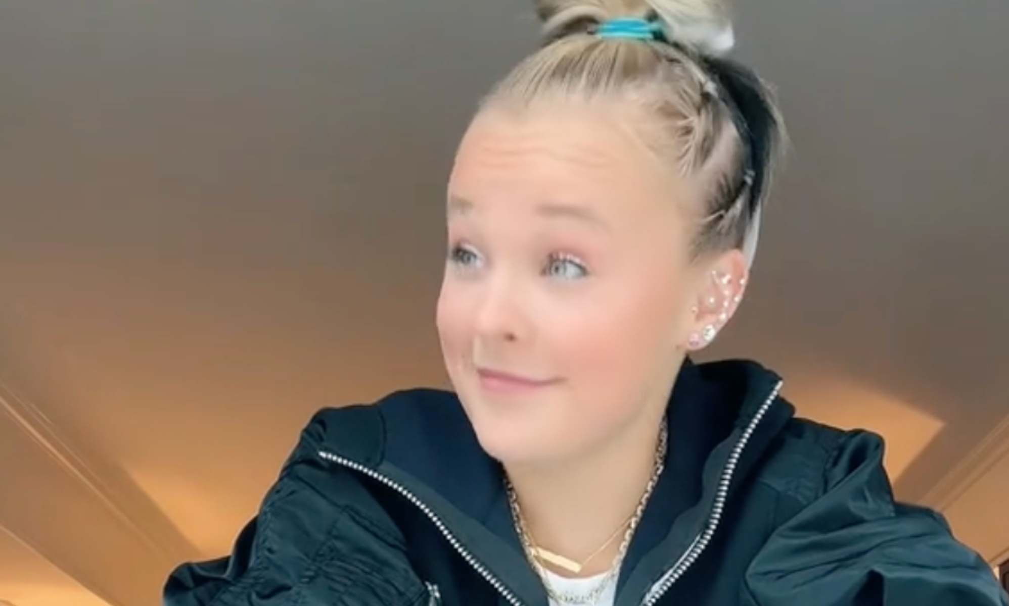 JoJo Siwa shares old interview where she tried not to come out