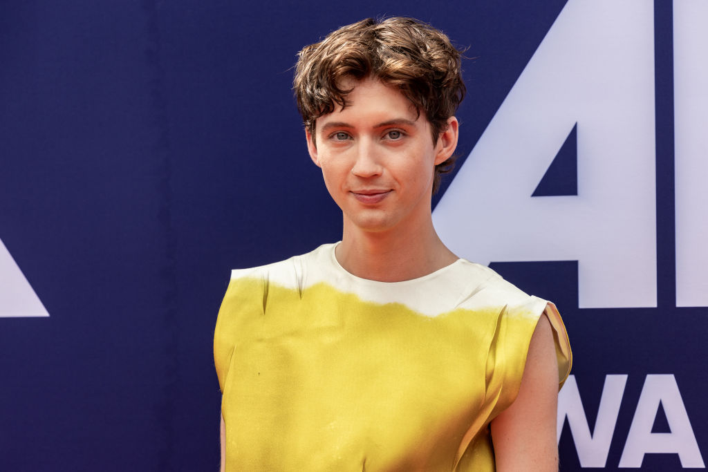 Troye Sivan: the products used to create his iconic drag look