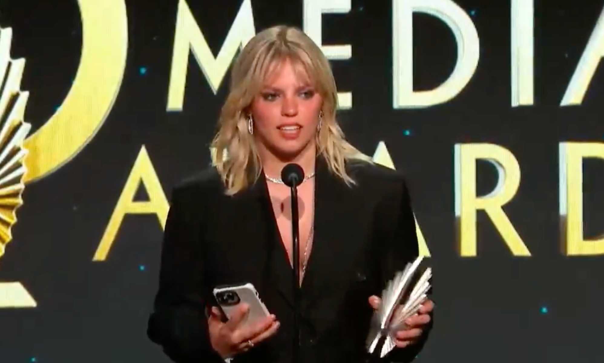 Renée Rapp calls out Israel–Hamas war in GLAAD award win