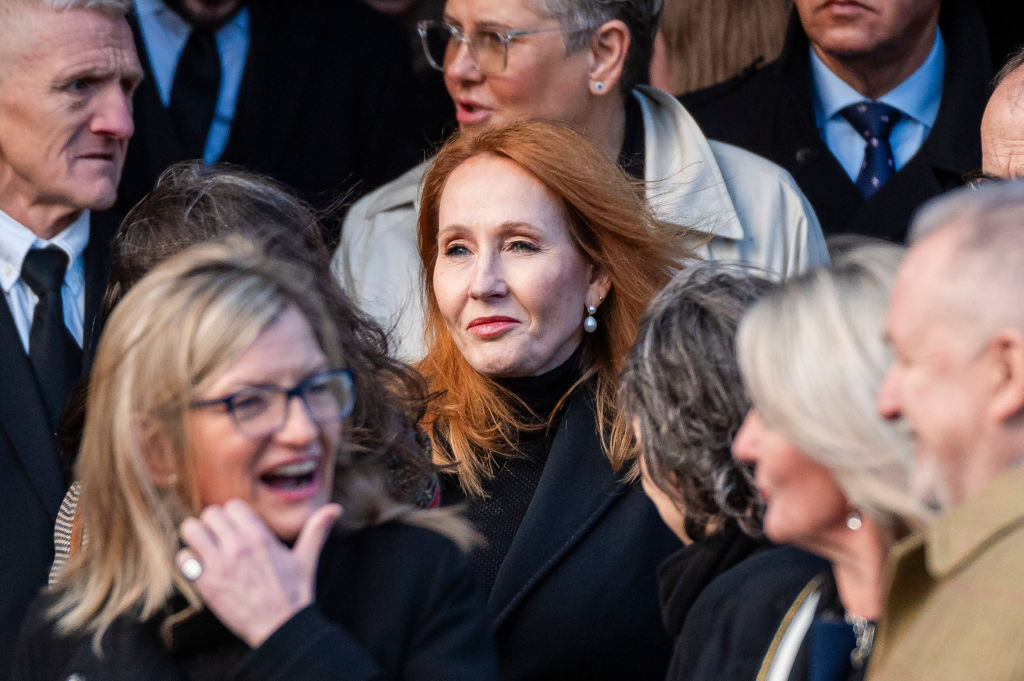 Hogwarts Legacy: Does JK Rowling profit from Harry Potter game?