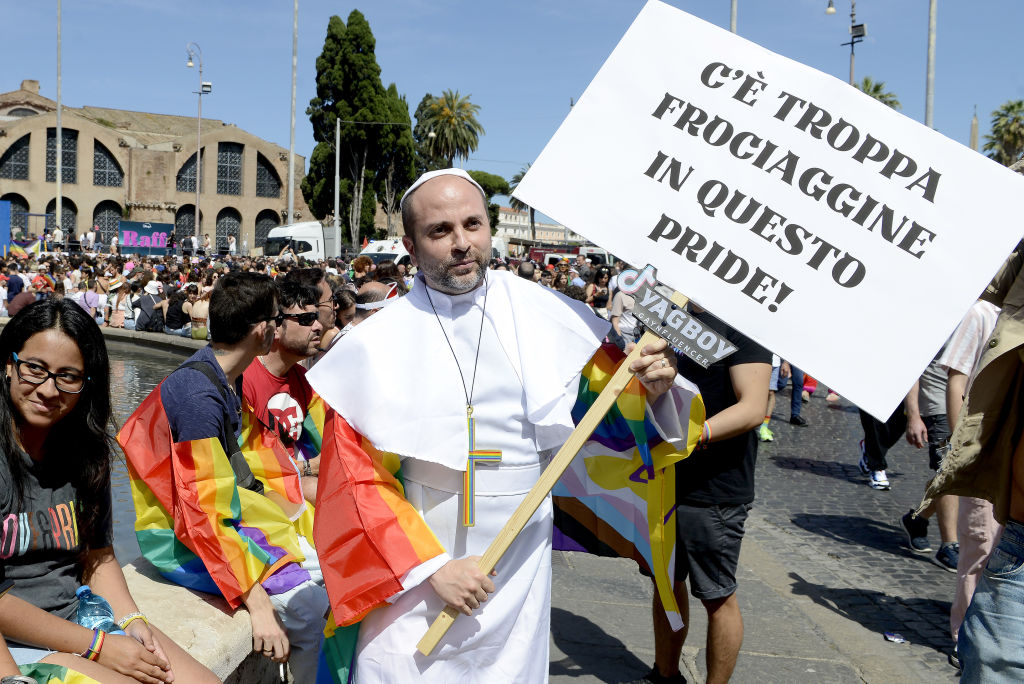 Pope Francis says transgender people can be baptised and godparents