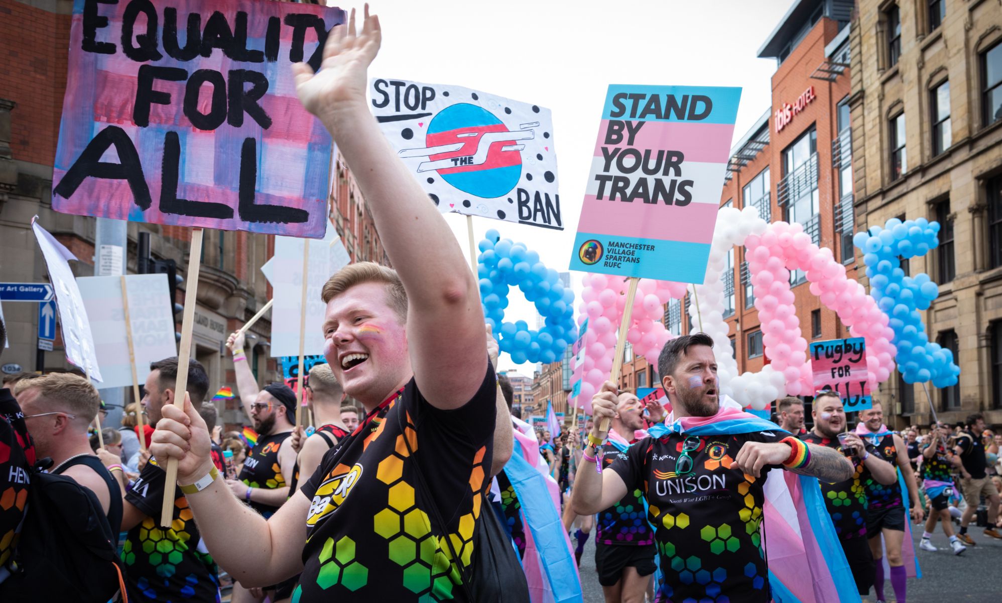 Bakery turns homophobic messages into 'iconic' cookie toppings