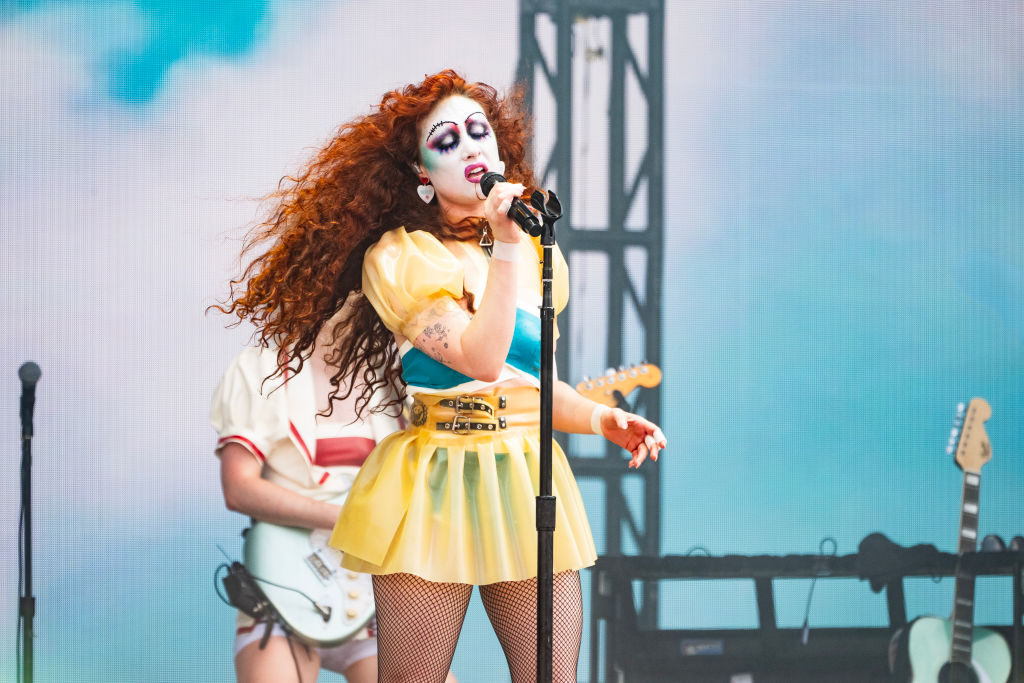 Sasha Colby delights fans by joining Chappell Roan on stage