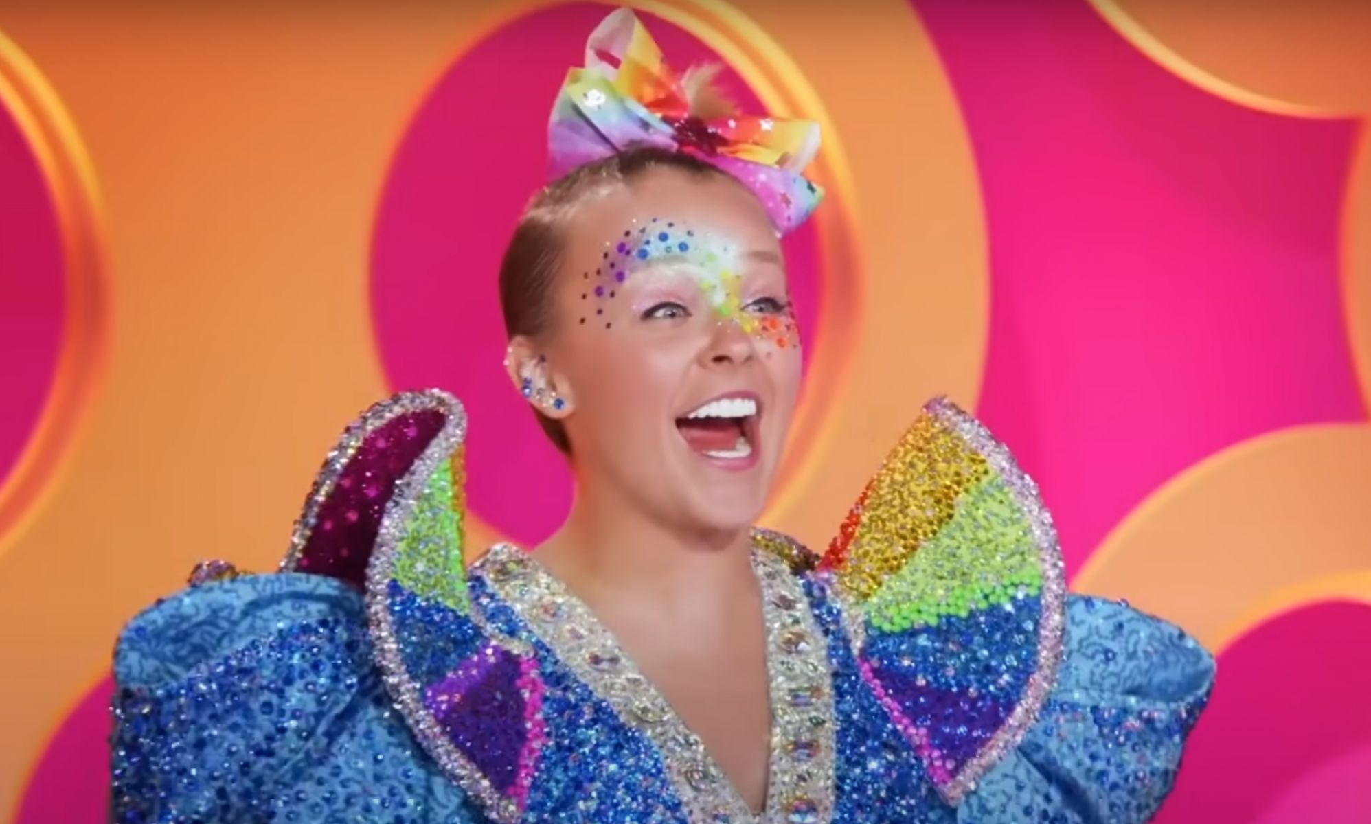 Jojo Siwa wants a Miley Cyrus 'moment' amid bad girl rebrand