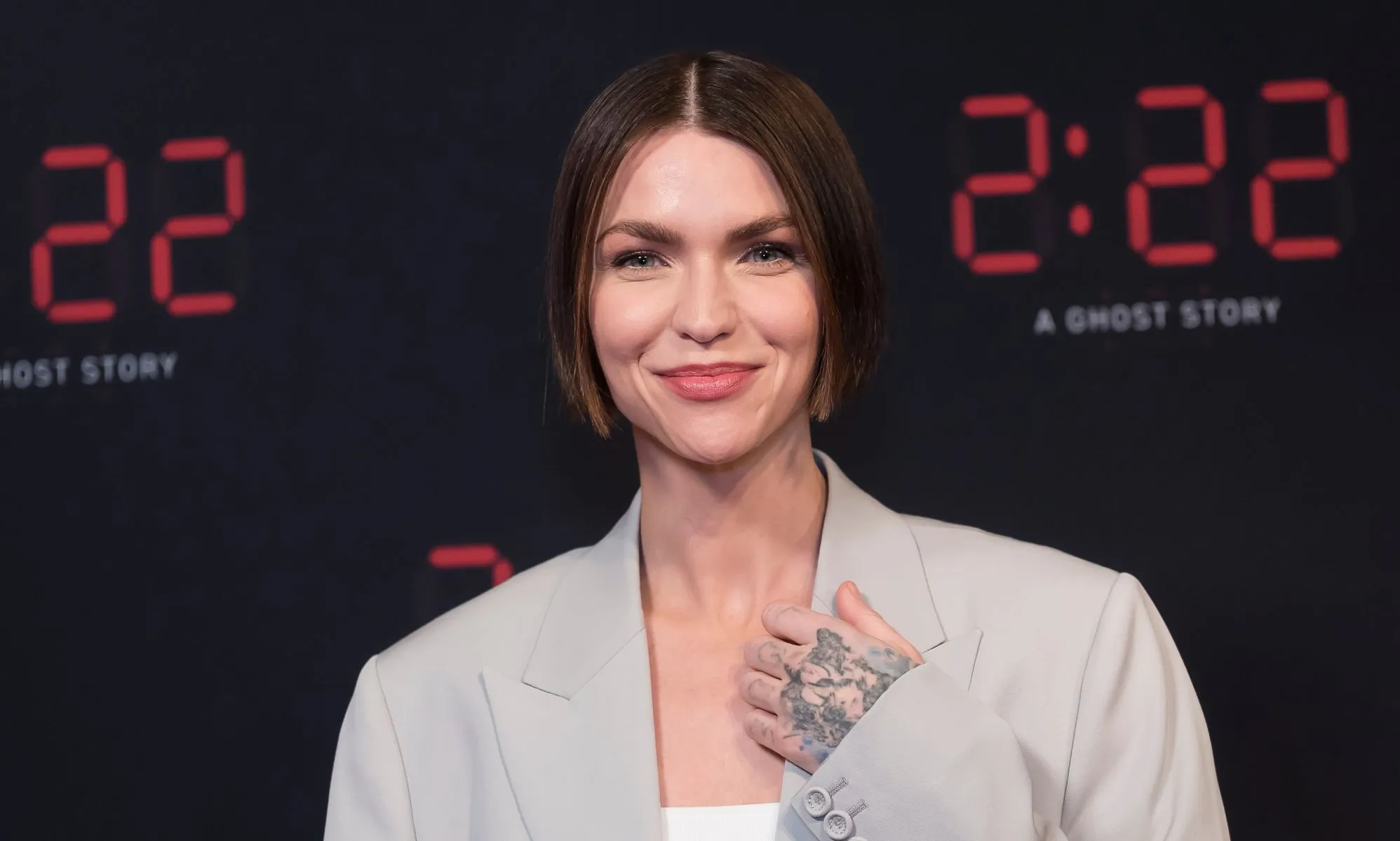 Ruby Rose hospitalised with multiple broken ribs after painful pool ...