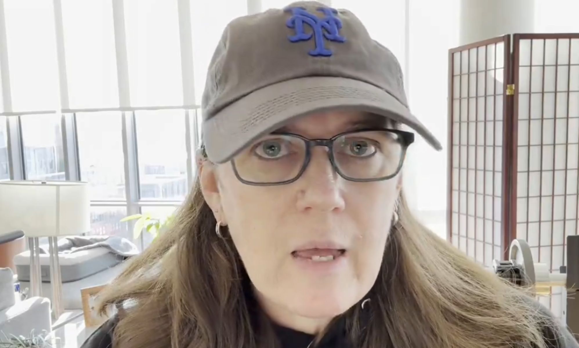 Trump's lesbian niece Mary 'deeply sorry' over election result