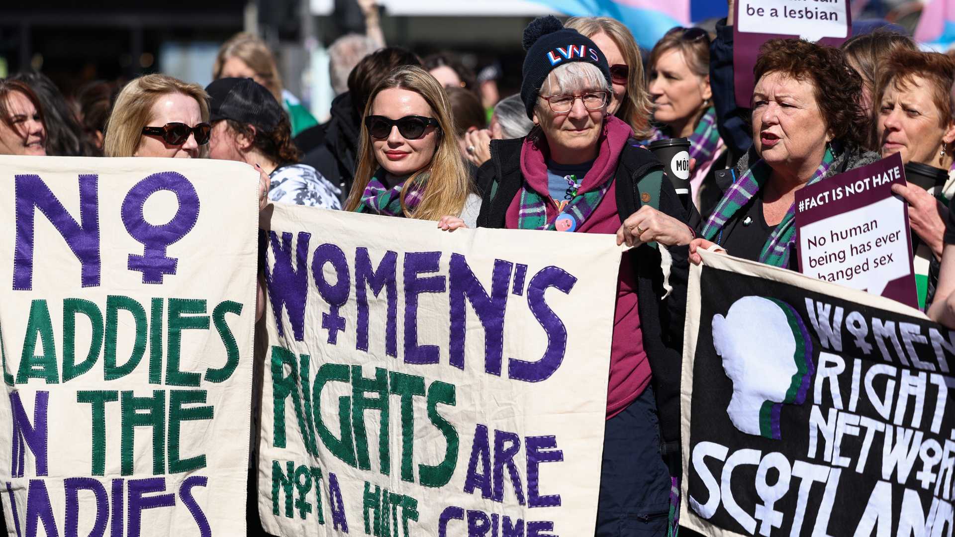 Non-binary legal recognition too 'complex' to introduce, government says