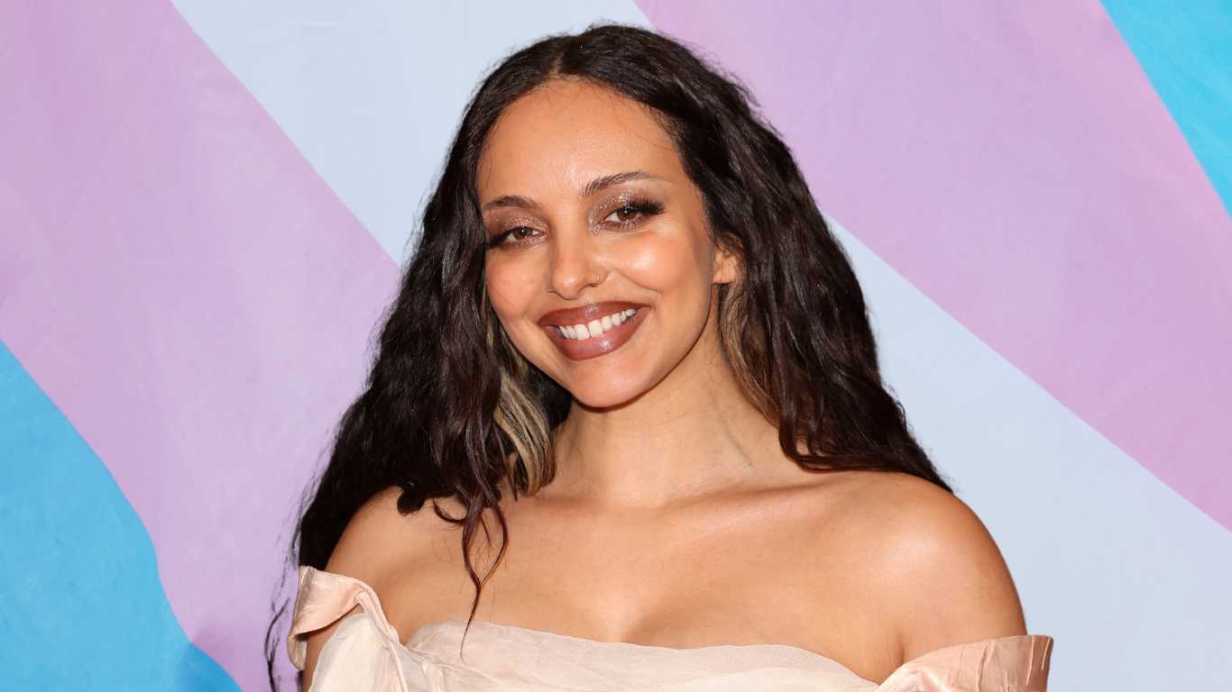 JADE announces debut solo album THAT'S SHOWBIZ BABY!