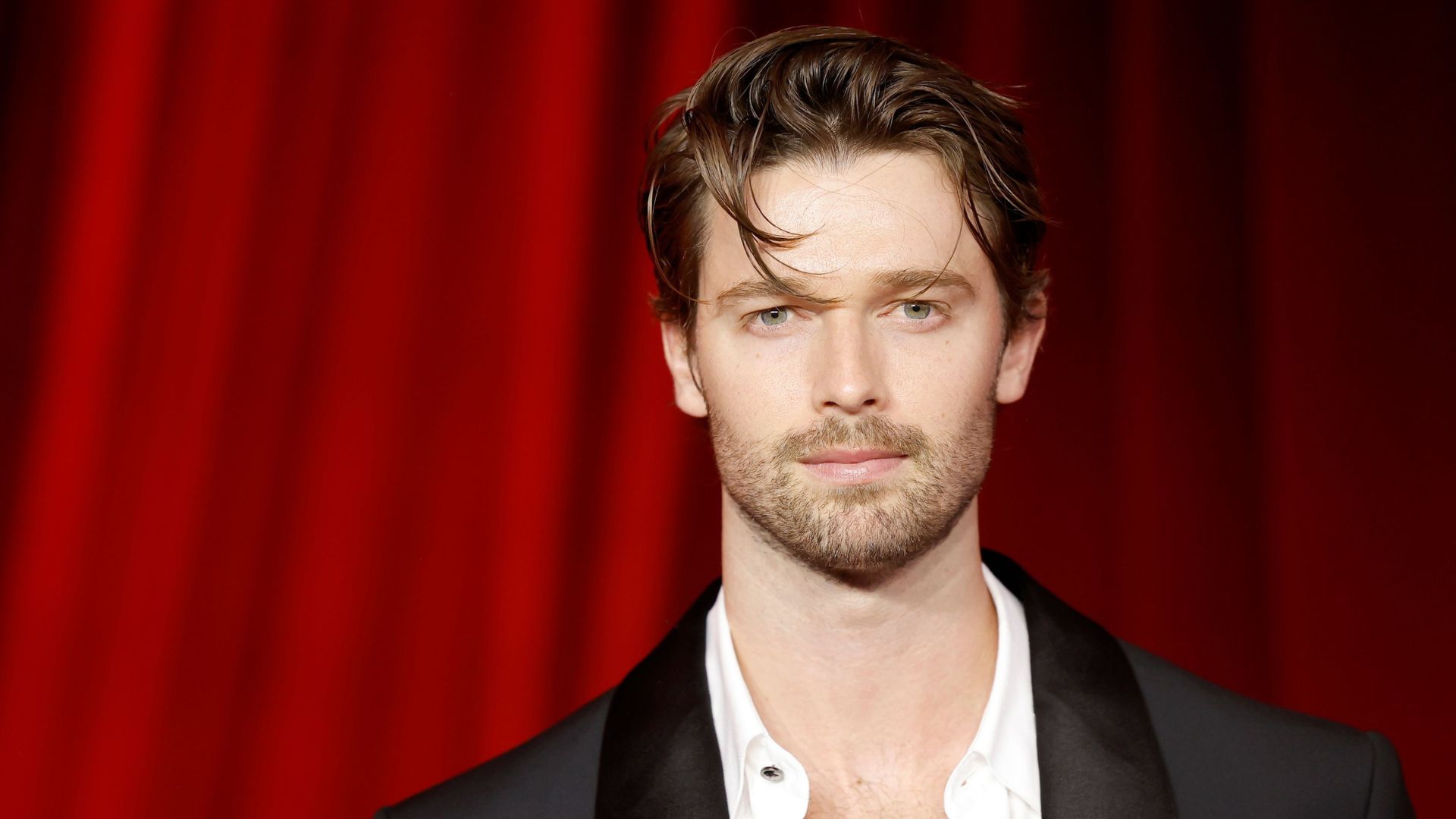 Patrick Schwarzenegger on 'odd' White Lotus brothers relationship