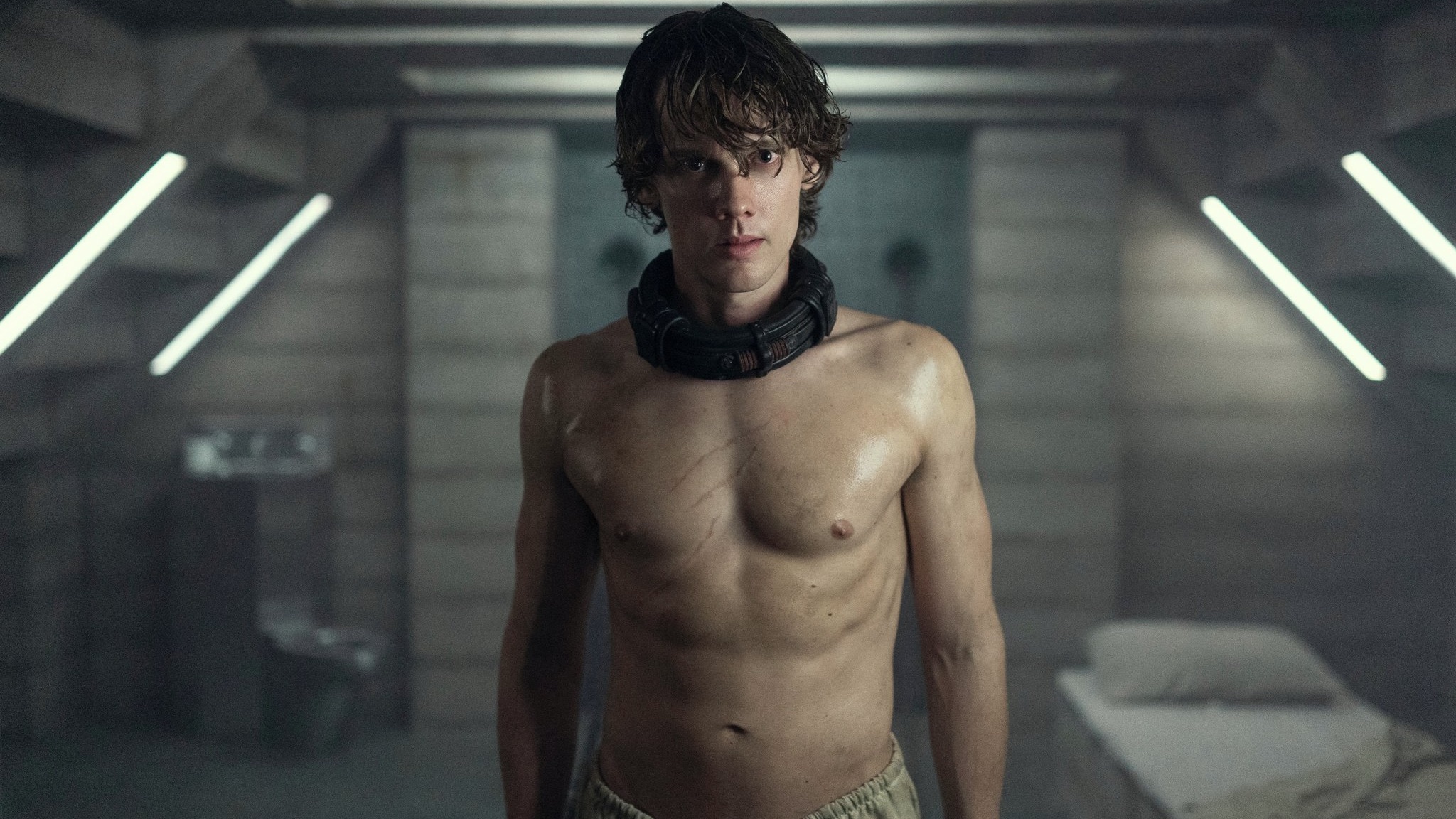 Queer Wednesday star Hunter Doohan gets shirtless in season two