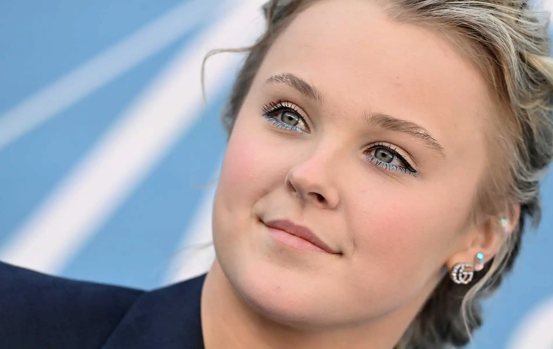 JoJo Siwa transforms in racy new photoshoot for Ladygunn