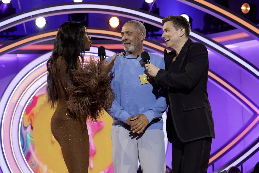 Daley Thompson mocked Carl Lewis with 'gay' t-shirt at Olympics