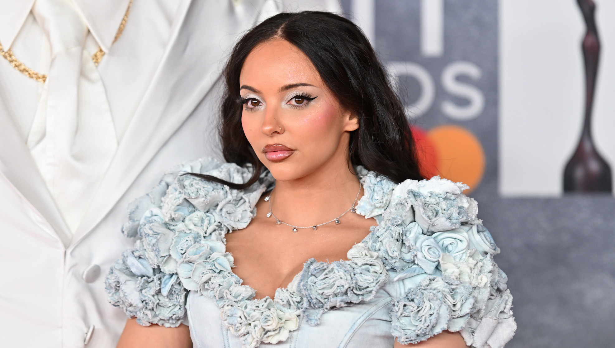 JADE announces debut solo album THAT'S SHOWBIZ BABY!