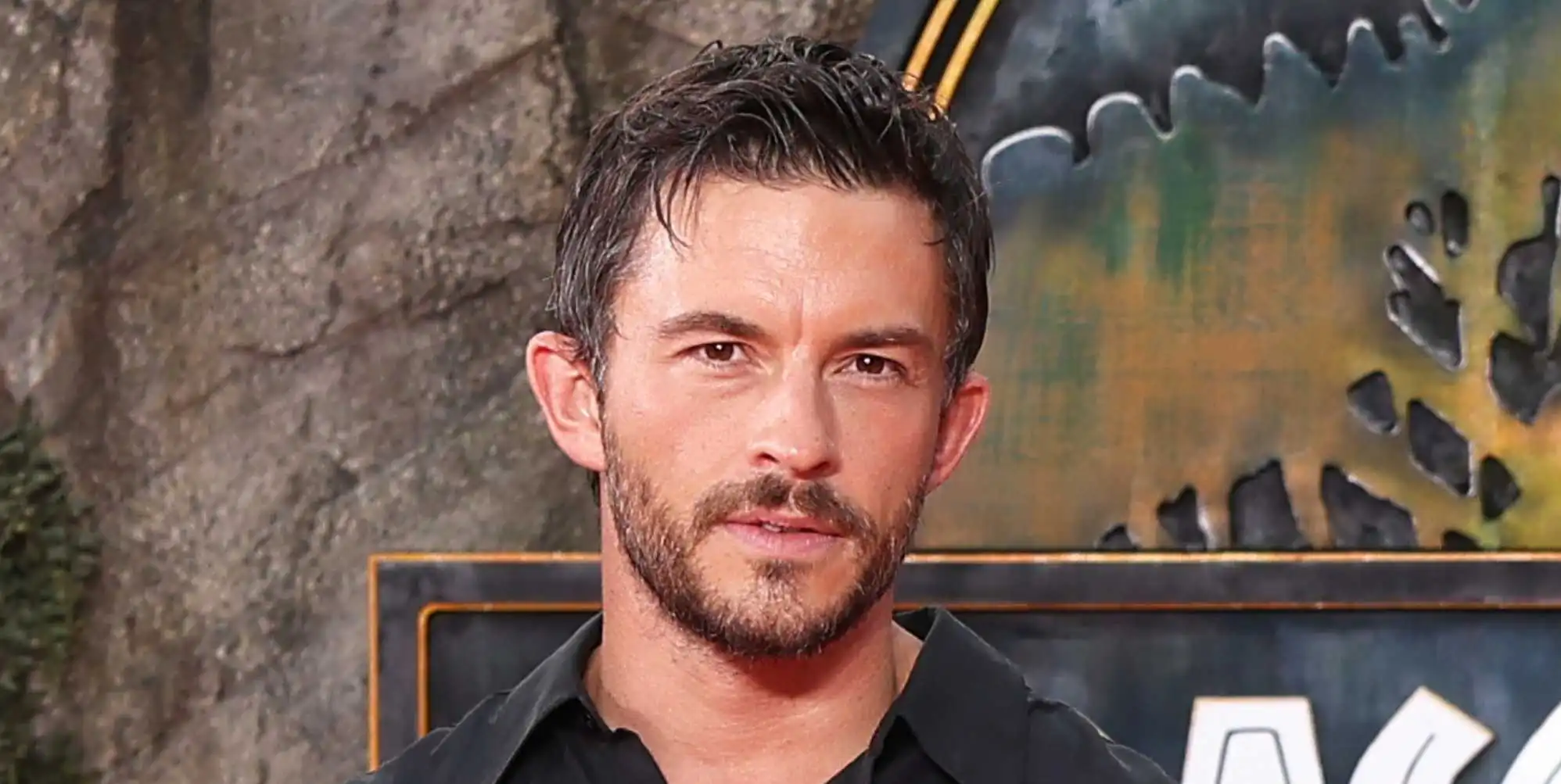 Jonathan Bailey compares his Jurassic World: Rebirth character to ...