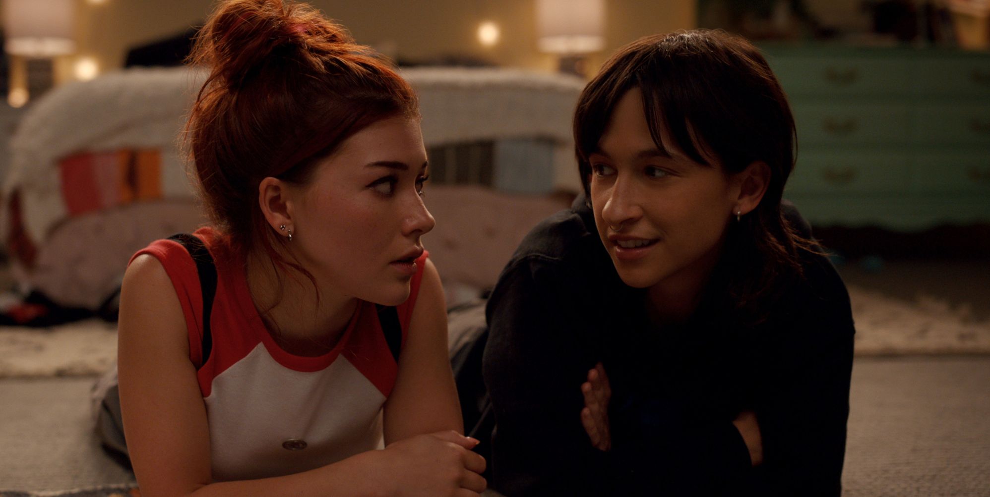 Non-binary Ginny & Georgia star on trolls and trans representation