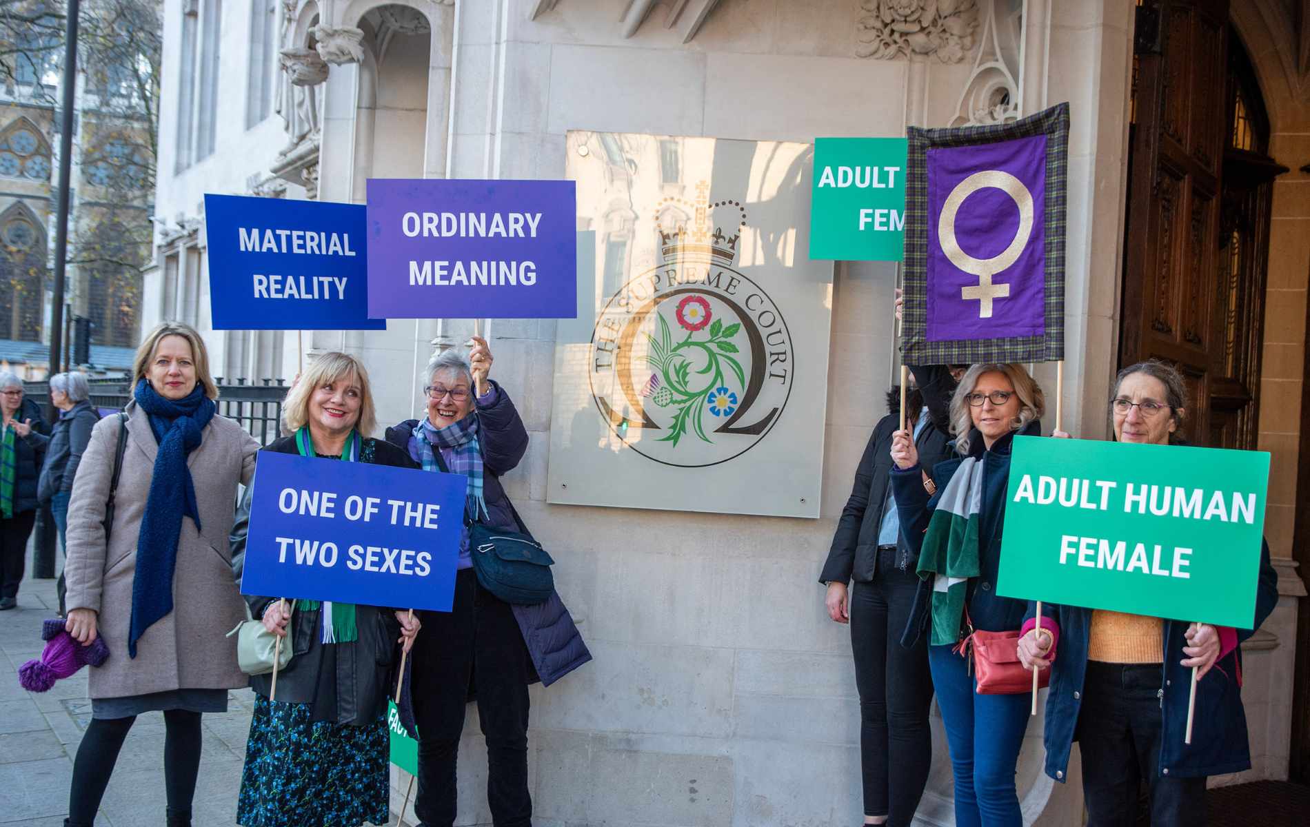 Why do people think Lea Michele can't read? The meme explained