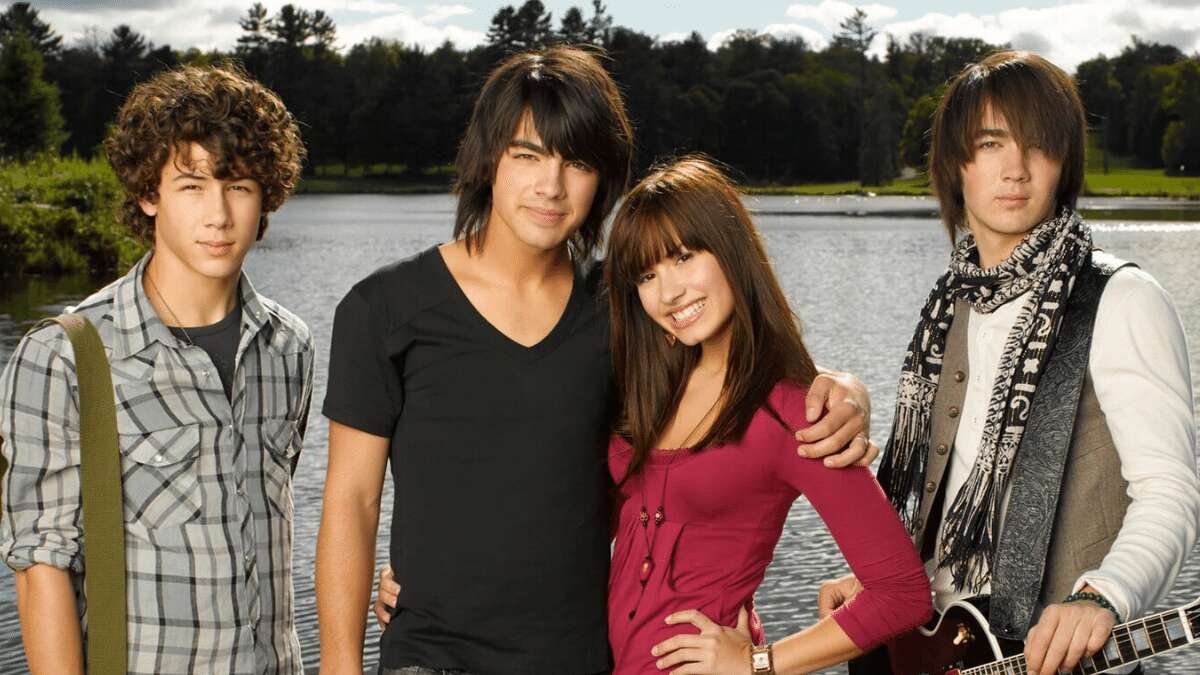 Demi Lovato fuels Camp Rock 3 rumours with Jonas Brothers set