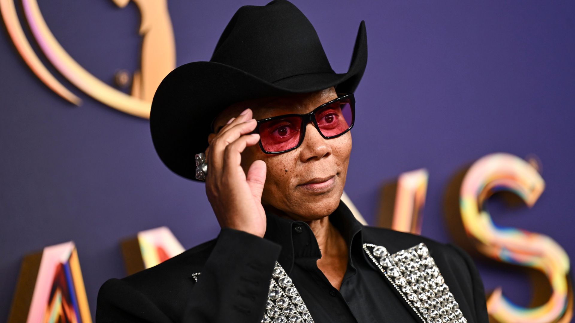 RuPaul goes viral after gagging fans with epic DJ set in Texas