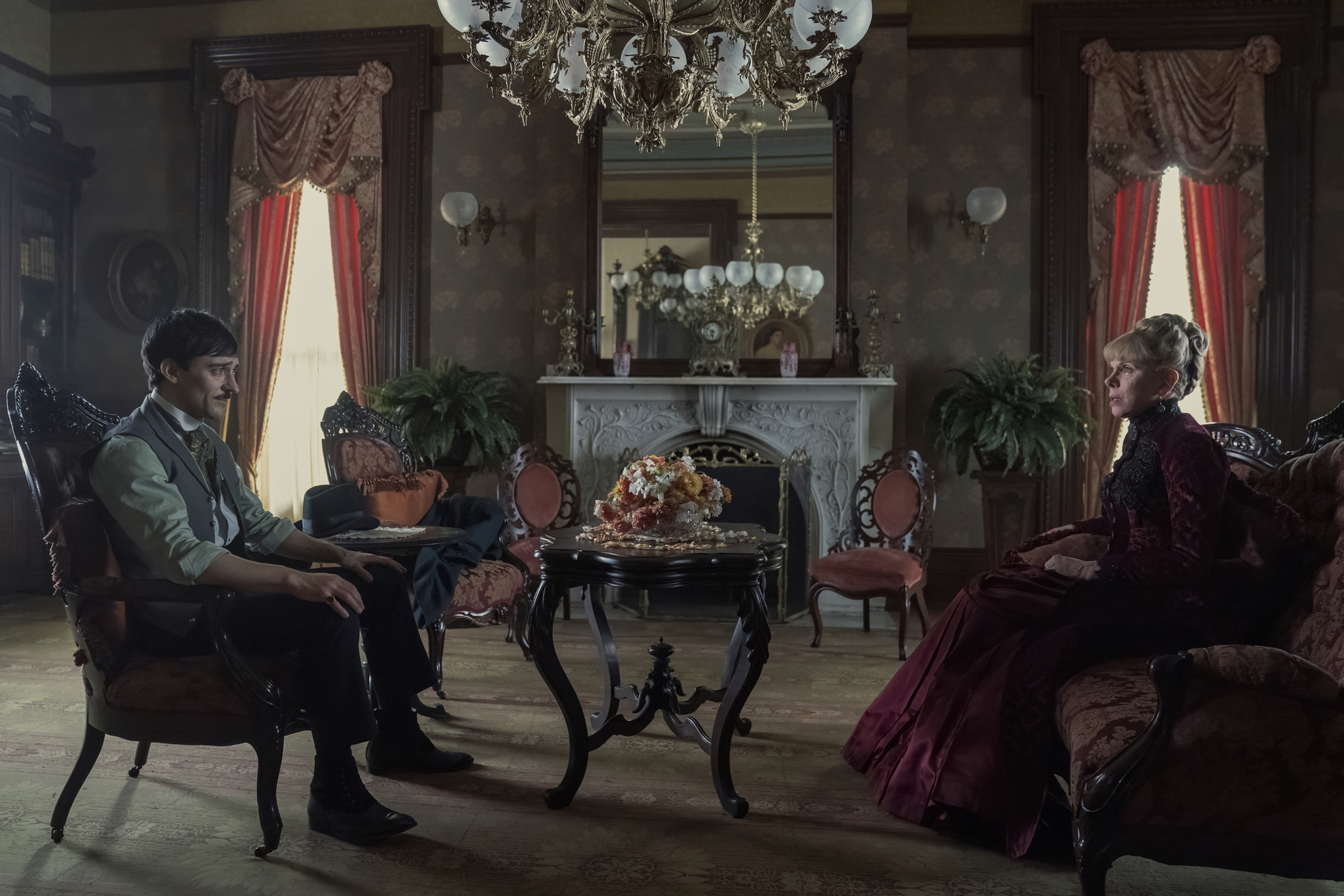 Episode 7 Gilded Age: Christine Barankski on Oscar's gay bombshell