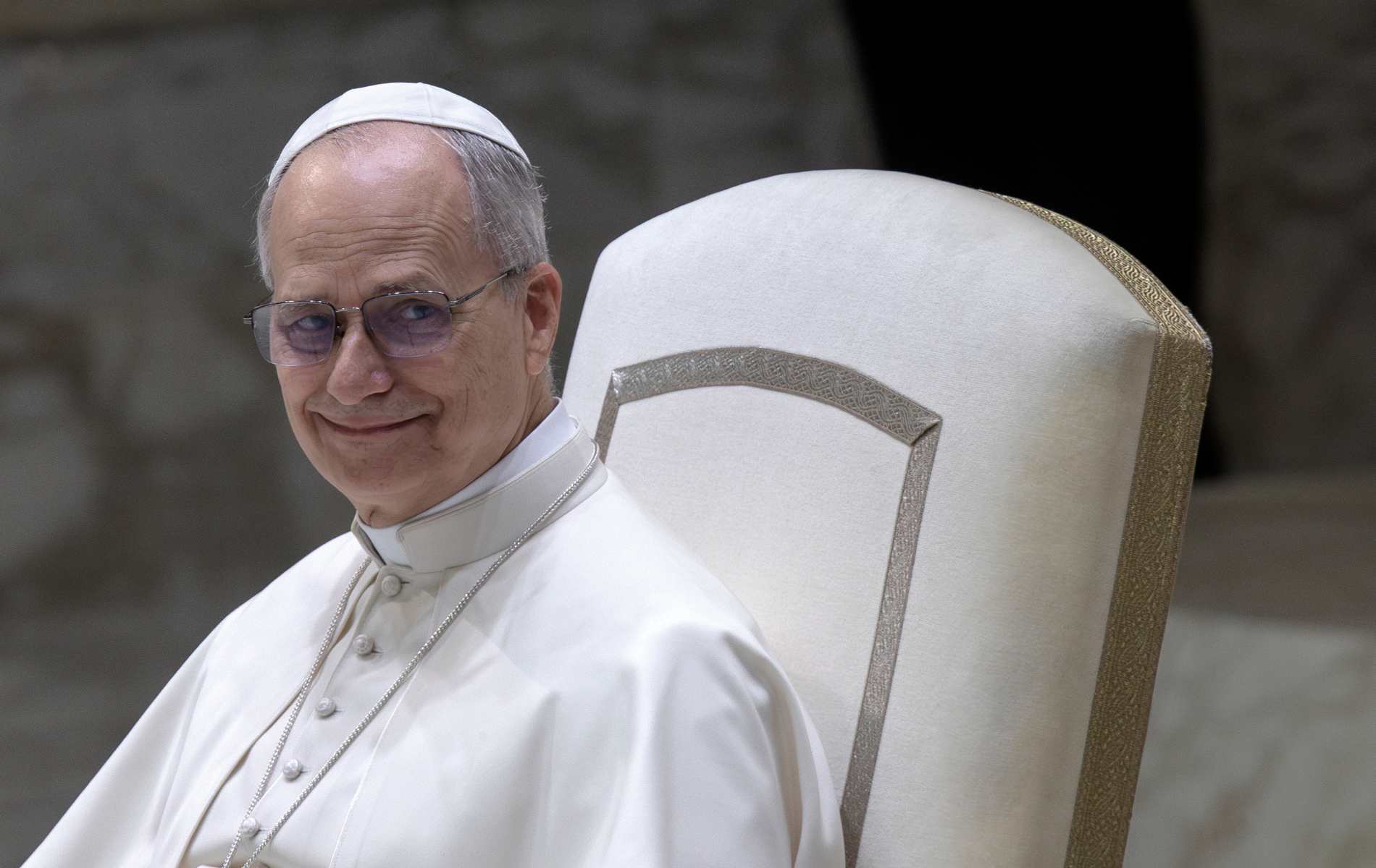 Pope Francis says transgender people can be baptised and godparents