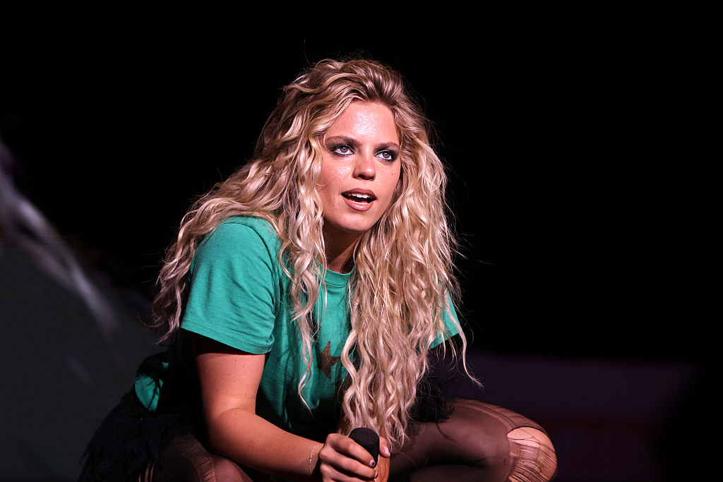 Reneé Rapp rages at partner on new song 'Why Is She Still Here?'