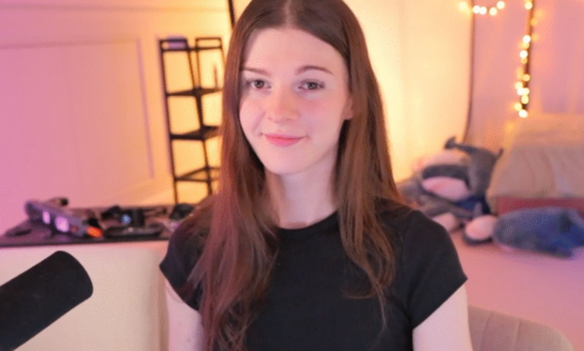 Gamer F1NN5TER comes out as gender-fluid and bisexual