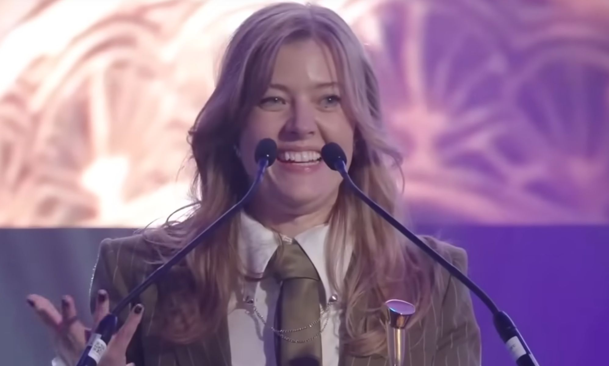 JADE tearfully thanks Little Mix as she makes BRIT Award history