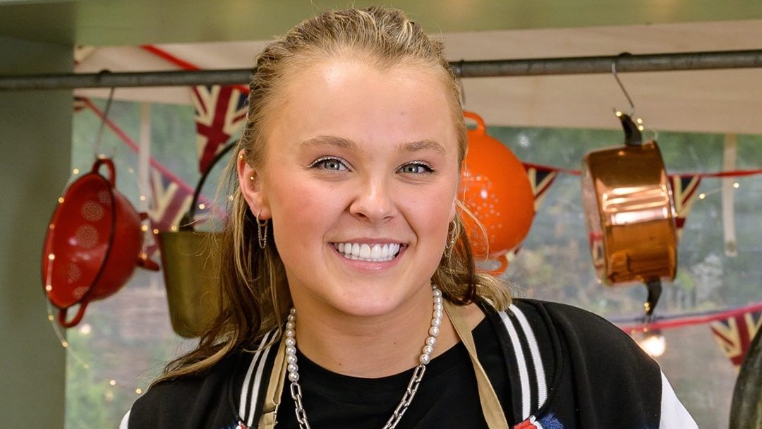 Jojo Siwa Clarifies Sexuality Amid Chris Hughes Marriage Rumours